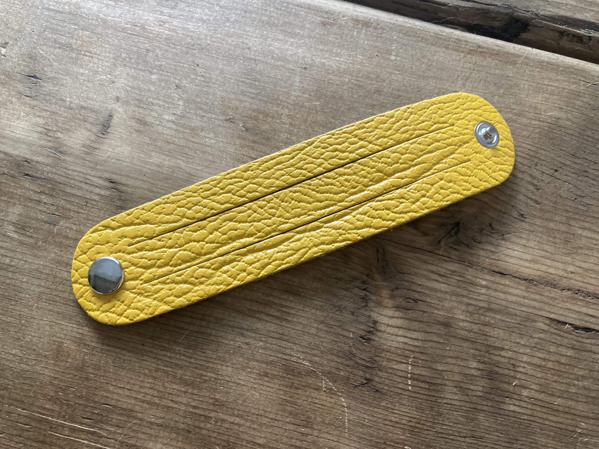 Scout Activity Packs | How to Magically Plait A Leather Scout Woggle A ...